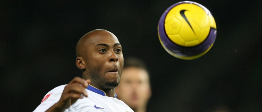 Ellery Cairo: "Ik moest mijn leaseauto 500 meter van het stadion parkeren"