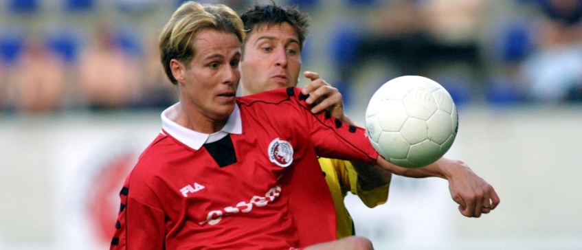 Oud FC Twente-aanvaller Chris De Witte: “Mijn salto’s heb ik afgezworen”